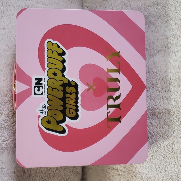TRULY | Makeup | Truly And Powerpuff Girls Cartoon Network Limited ...